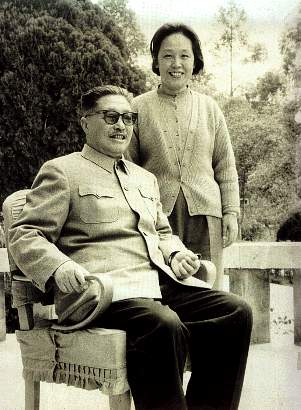 He Long and Xue Ming in 1947 and 1966 – Everyday Life in Mao's China