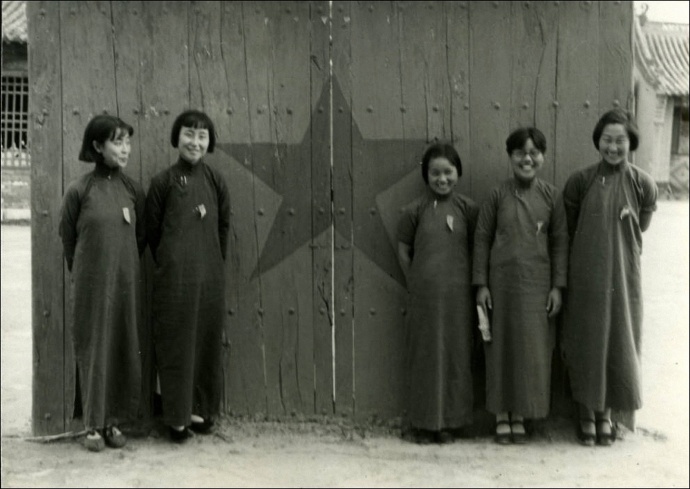 A collection: CCP leaders in Yanan in 1938 – Everyday Life in Mao's China