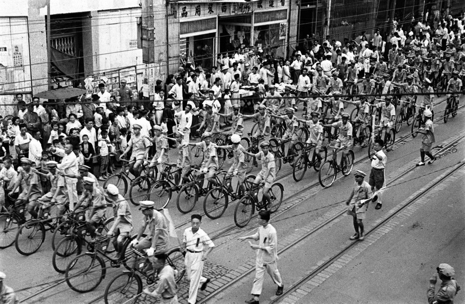 A parade to celebrate’s Shanghai liberation in 1949 – Everyday Life in ...
