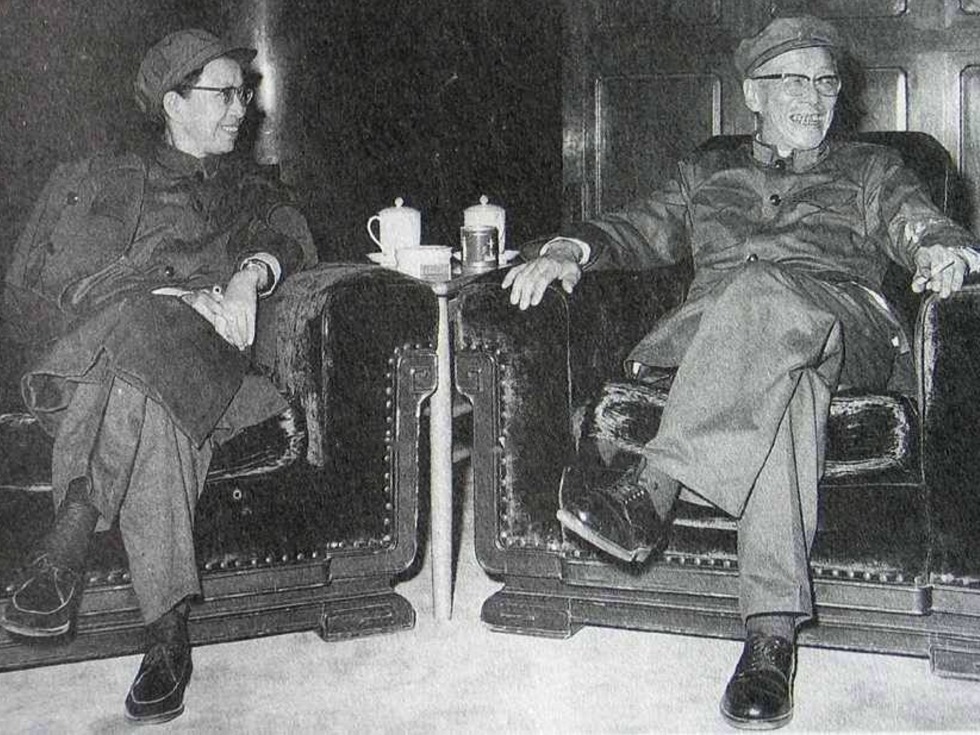 Jiang Qing and Kang Sheng drink tea during the Cultural Revolution ...