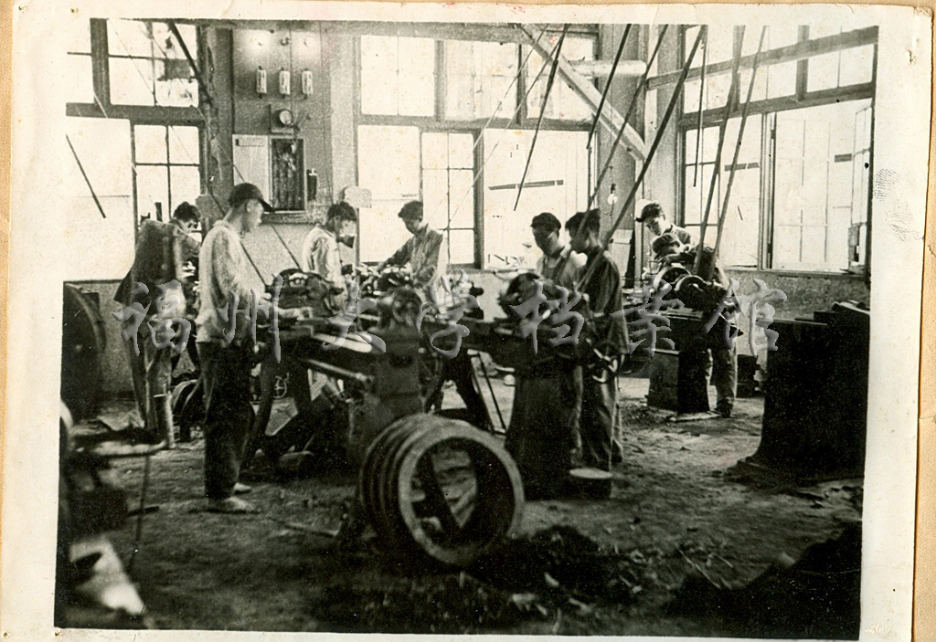 Fuzhou University mechanical engineering students engage in manual ...