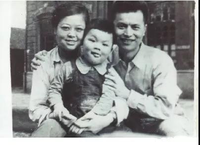 Li Rui’s family in 1951 – Everyday Life in Mao's China