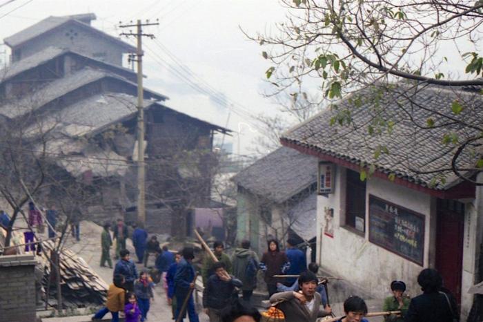 A collection: Chongqing in 1988 – Everyday Life in Mao's China
